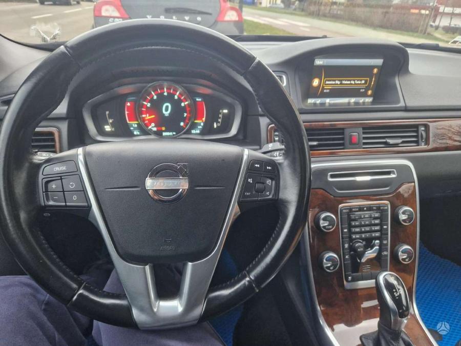 Melns Volvo S80 2014 Kauņa, ar dzinēja tilpumu 3.19 L un nobraukumu 200 tūkst. km par 7500 €, foto 19 vietnē AUTOMOTO.COM.LV