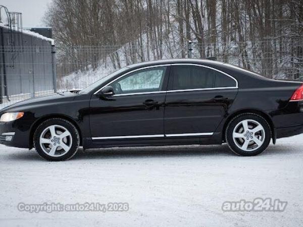 Melns Volvo S80 2014 Viljandi, ar dzinēja tilpumu 2.00 L un nobraukumu 206 tūkst. km par 10900 €, foto 3 vietnē AUTOMOTO.COM.LV