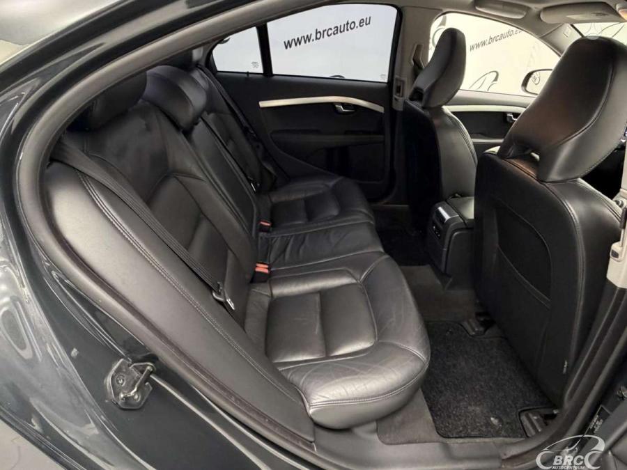 Black Volvo S80 2014 in Vilnius, with an engine capacity of 2.95 L and mileage of 162 thousand km for 8900 €, photo 12 on AUTOMOTO.COM.LV