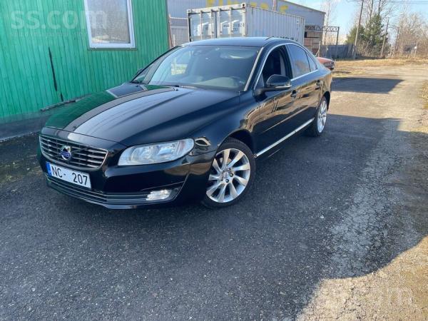 Black Volvo S80 2014 in Riga, with an engine capacity of 2.00 L and mileage of 0 thousand km for 7299 €, photo 2 on AUTOMOTO.COM.LV