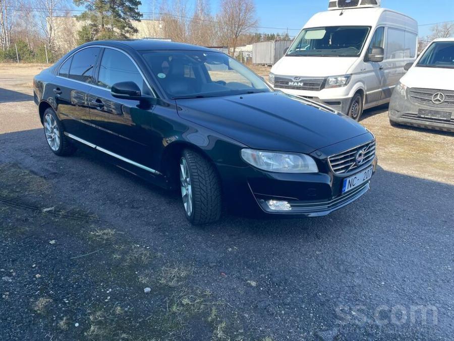 Black Volvo S80 2014 in Riga, with an engine capacity of 2.00 L and mileage of 0 thousand km for 7299 €, photo 4 on AUTOMOTO.COM.LV