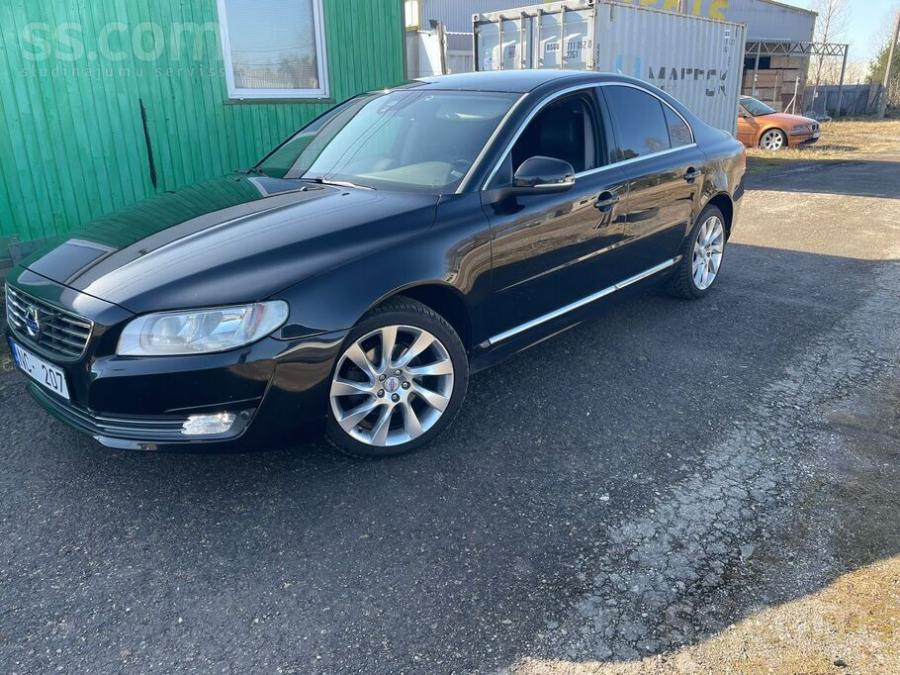 Black Volvo S80 2014 in Riga, with an engine capacity of 2.00 L and mileage of 0 thousand km for 7299 €, photo 6 on AUTOMOTO.COM.LV
