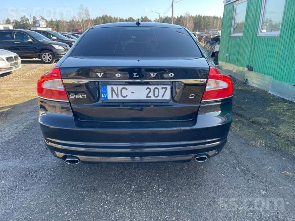 Black Volvo S80 2014 in Riga, with an engine capacity of 2.00 L and mileage of 0 thousand km for 7299 €, photo 9 on AUTOMOTO.COM.LV