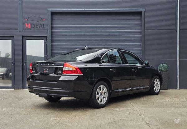 Melns Volvo S80 2014 Utena, ar dzinēja tilpumu 1.98 L un nobraukumu 217 tūkst. km par 7950 €, foto 7 vietnē AUTOMOTO.COM.LV