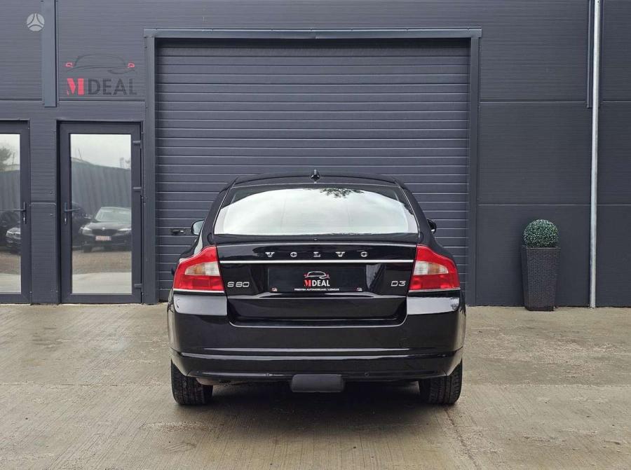 Melns Volvo S80 2014 Utena, ar dzinēja tilpumu 1.98 L un nobraukumu 217 tūkst. km par 7950 €, foto 16 vietnē AUTOMOTO.COM.LV