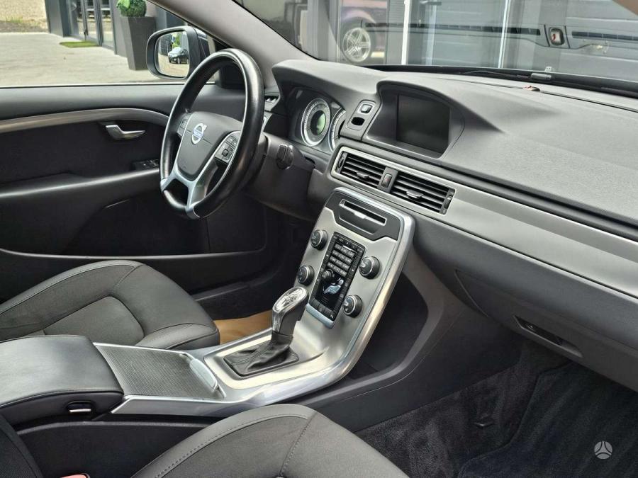 Melns Volvo S80 2014 Utena, ar dzinēja tilpumu 1.98 L un nobraukumu 217 tūkst. km par 7950 €, foto 27 vietnē AUTOMOTO.COM.LV