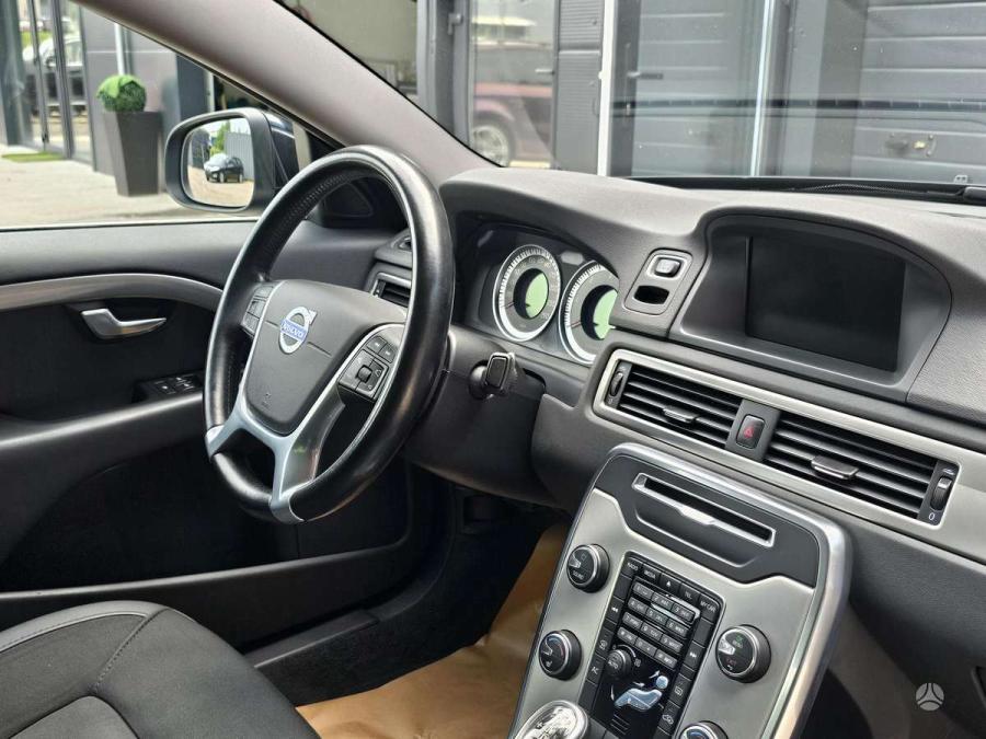 Melns Volvo S80 2014 Utena, ar dzinēja tilpumu 1.98 L un nobraukumu 217 tūkst. km par 7950 €, foto 28 vietnē AUTOMOTO.COM.LV