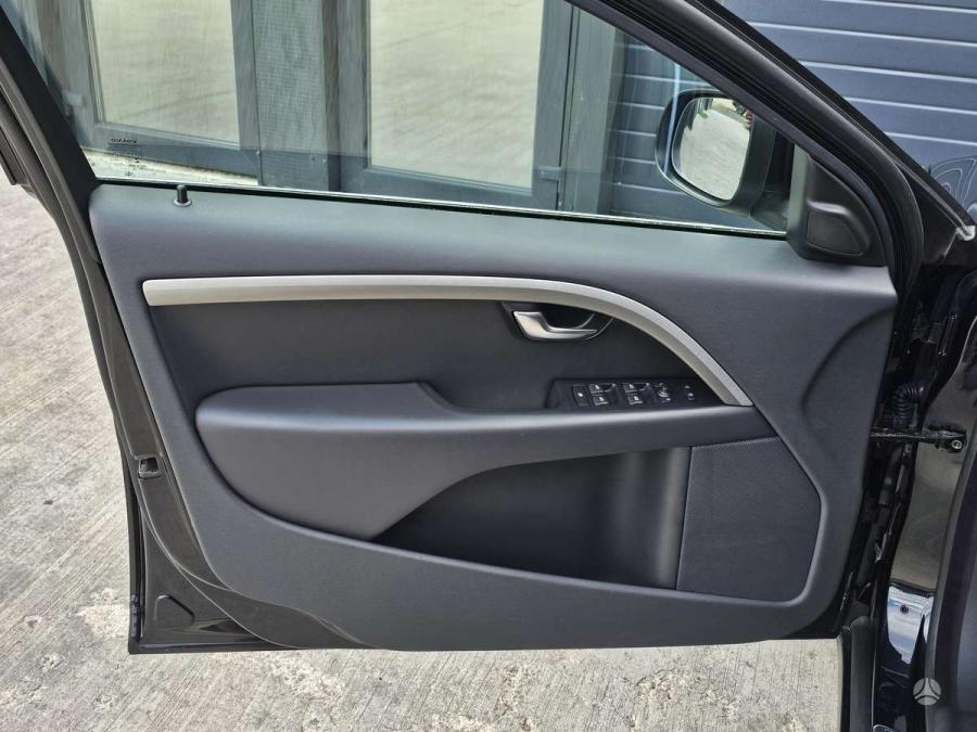 Melns Volvo S80 2014 Utena, ar dzinēja tilpumu 1.98 L un nobraukumu 217 tūkst. km par 7950 €, foto 33 vietnē AUTOMOTO.COM.LV