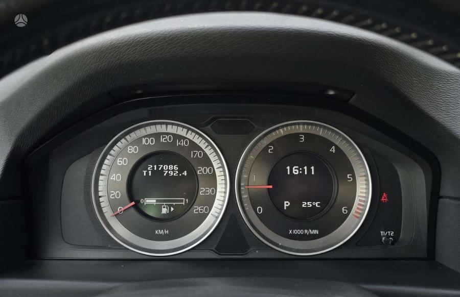 Melns Volvo S80 2014 Utena, ar dzinēja tilpumu 1.98 L un nobraukumu 217 tūkst. km par 7950 €, foto 43 vietnē AUTOMOTO.COM.LV