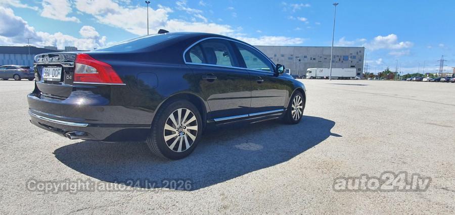 Melns Volvo S80 2014 Tallina, ar dzinēja tilpumu 2.00 L un nobraukumu 152 tūkst. km par 11500 €, foto 24 vietnē AUTOMOTO.COM.LV
