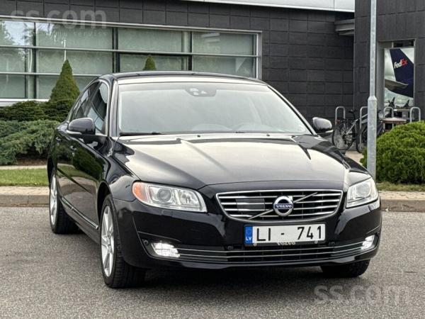 Черный Вольво С80 2014 в Рига, объемом двигателя 2.00 л и пробегом 281 тыс. км за 6500 €, фото 5 на AUTOMOTO.COM.LV