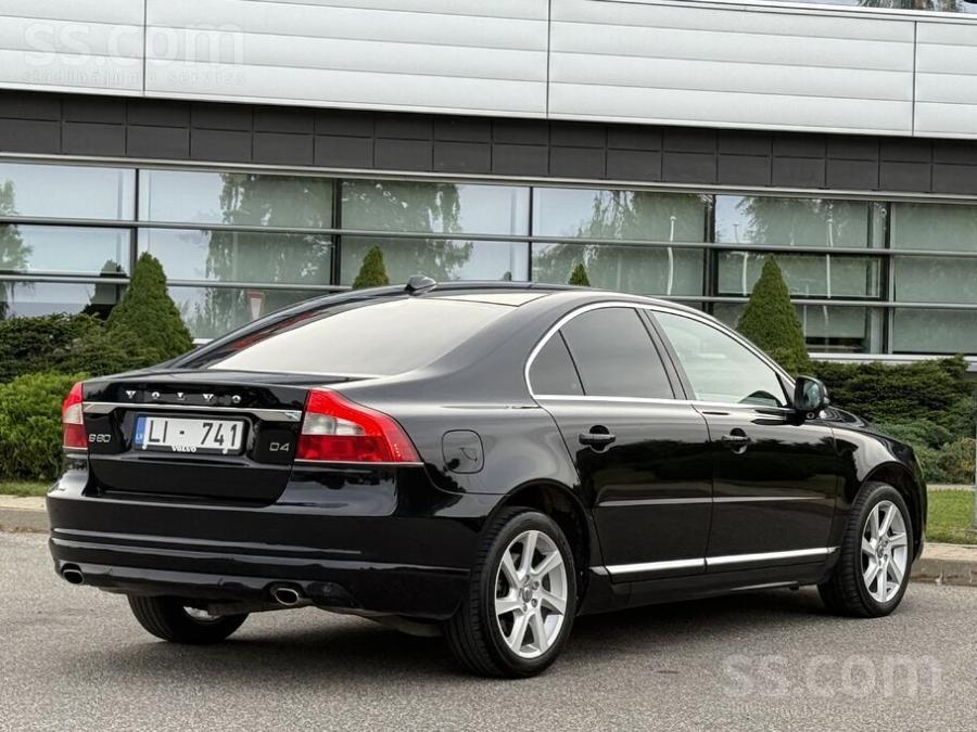 Black Volvo S80 2014 in Riga, with an engine capacity of 2.00 L and mileage of 281 thousand km for 6500 €, photo 9 on AUTOMOTO.COM.LV