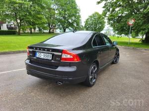 Black Volvo S80 2015 in Aizkraukle, with an engine capacity of 2.00 L and mileage of 0 thousand km for 7700 €, photo 2 on AUTOMOTO.COM.LV