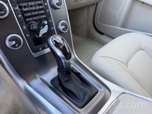 Melns Volvo S80 2015 Rīga, ar dzinēja tilpumu 2.00 L un nobraukumu 257 tūkst. km par 8950 €, foto 10 vietnē AUTOMOTO.COM.LV