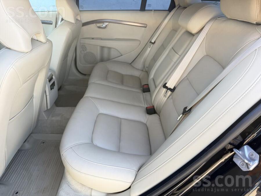 Melns Volvo S80 2015 Rīga, ar dzinēja tilpumu 2.00 L un nobraukumu 257 tūkst. km par 8950 €, foto 13 vietnē AUTOMOTO.COM.LV