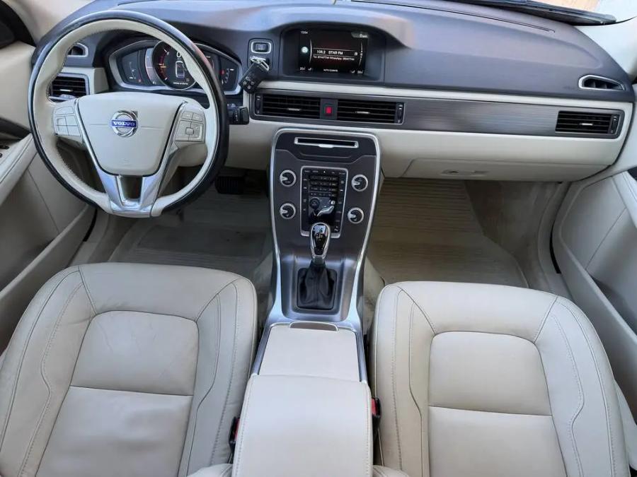 Melns Volvo S80 2015 Mārupe, ar dzinēja tilpumu 2.00 L un nobraukumu 257 tūkst. km par 8950 €, foto 13 vietnē AUTOMOTO.COM.LV
