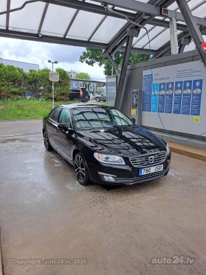 Melns Volvo S80 2015 Tallina, ar dzinēja tilpumu 2.00 L un nobraukumu 362 tūkst. km par 11200 €, foto  vietnē AUTOMOTO.COM.LV