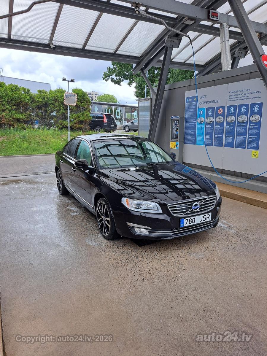 Black Volvo S80 2015 in Tallinn, with an engine capacity of 2.00 L and mileage of 362 thousand km for 11200 €, photo 1 on AUTOMOTO.COM.LV