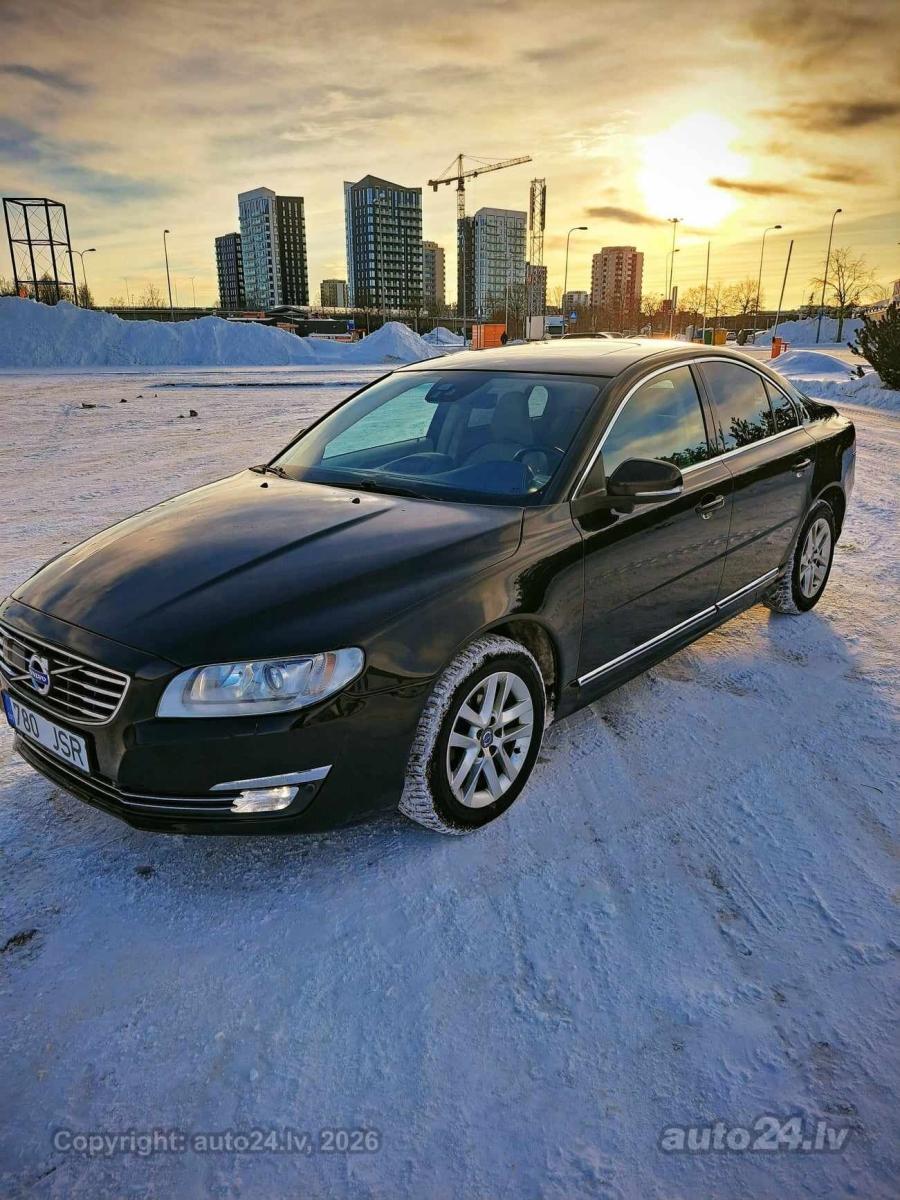 Black Volvo S80 2015 in Tallinn, with an engine capacity of 2.00 L and mileage of 362 thousand km for 11200 €, photo 4 on AUTOMOTO.COM.LV