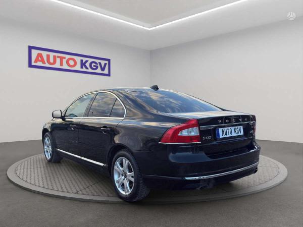 Melns Volvo S80 2016 Kauņa, ar dzinēja tilpumu 2.00 L un nobraukumu 346 tūkst. km par 7399 €, foto 3 vietnē AUTOMOTO.COM.LV