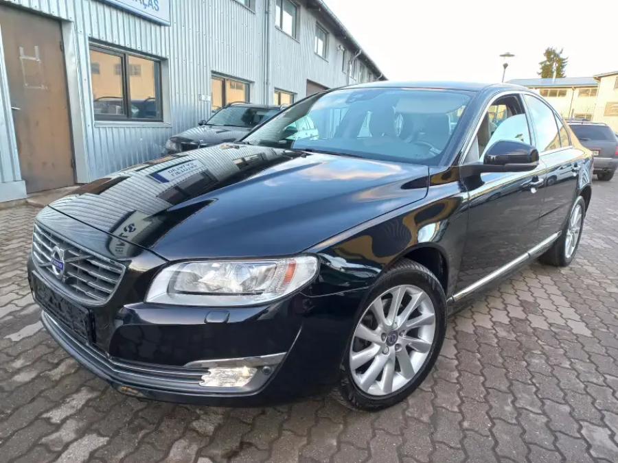 Black Volvo S80 2016 in Riga, with an engine capacity of 2.00 L and mileage of 210 thousand km for 12750 €, photo 1 on AUTOMOTO.COM.LV