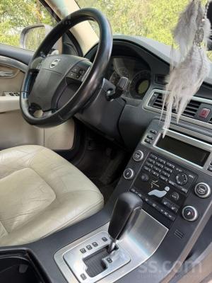 Blue Volvo S80 2007 in Riga, with an engine capacity of 2.40 L and mileage of 411 thousand km for 3600 €, photo 12 on AUTOMOTO.COM.LV