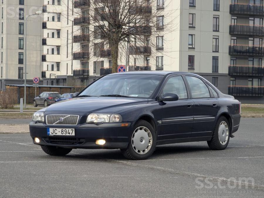 Blue Volvo S80 1999 in Riga, with an engine capacity of 2.90 L and mileage of 390 thousand km for 1000 €, photo 3 on AUTOMOTO.COM.LV