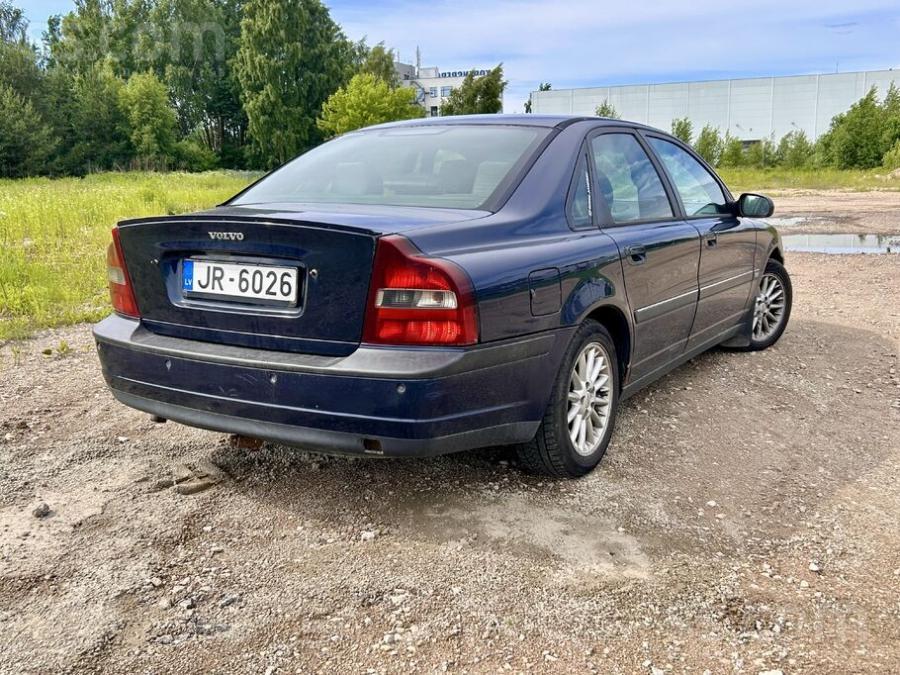Синий Вольво С80 1999 в Рига, объемом двигателя 2.50 л и пробегом 446 тыс. км за 990 €, фото 4 на AUTOMOTO.COM.LV