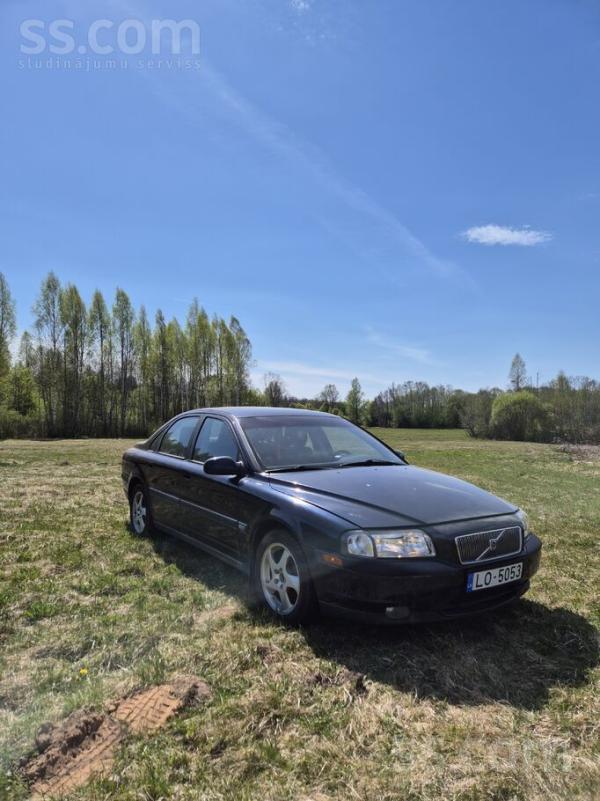 Blue Volvo S80 1999 in Ludza, with an engine capacity of 2.50 L and mileage of 325 thousand km for 750 €, photo 3 on AUTOMOTO.COM.LV