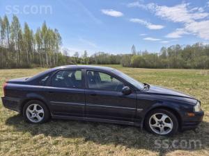 Zils Volvo S80 1999 Ludza, ar dzinēja tilpumu 2.50 L un nobraukumu 325 tūkst. km par 750 €, foto 5 vietnē AUTOMOTO.COM.LV