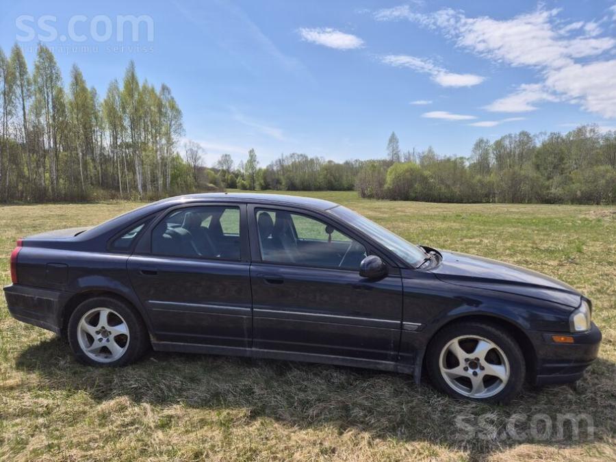 Zils Volvo S80 1999 Ludza, ar dzinēja tilpumu 2.50 L un nobraukumu 325 tūkst. km par 750 €, foto 5 vietnē AUTOMOTO.COM.LV