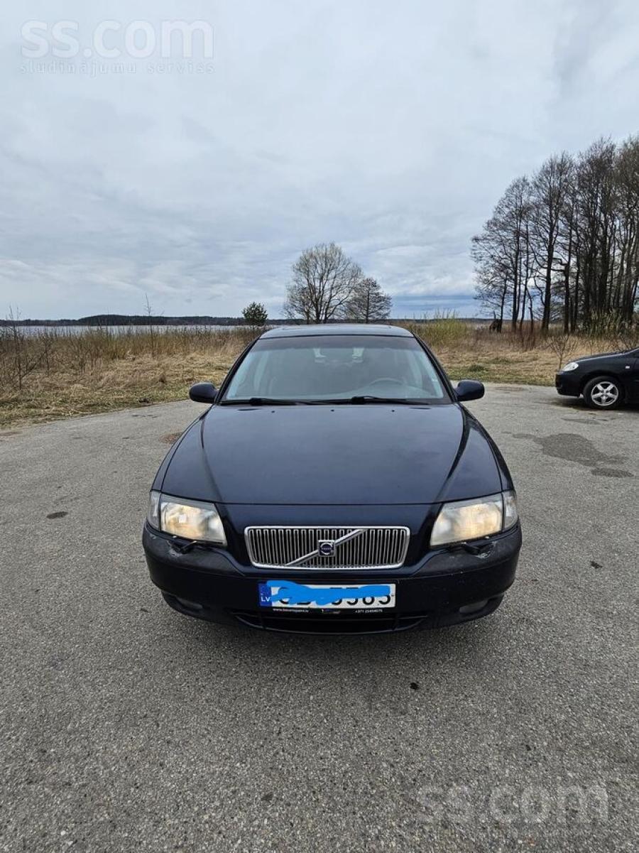 Blue Volvo S80 1999 in Riga, with an engine capacity of 3.00 L and mileage of 249 thousand km for 1100 €, photo 5 on AUTOMOTO.COM.LV