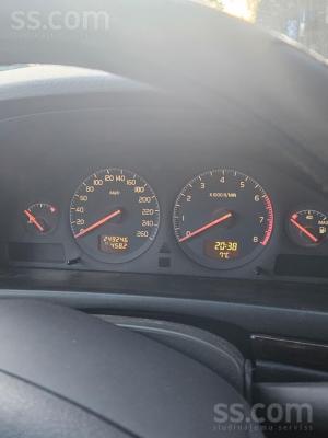 Blue Volvo S80 1999 in Riga, with an engine capacity of 3.00 L and mileage of 249 thousand km for 1100 €, photo 10 on AUTOMOTO.COM.LV