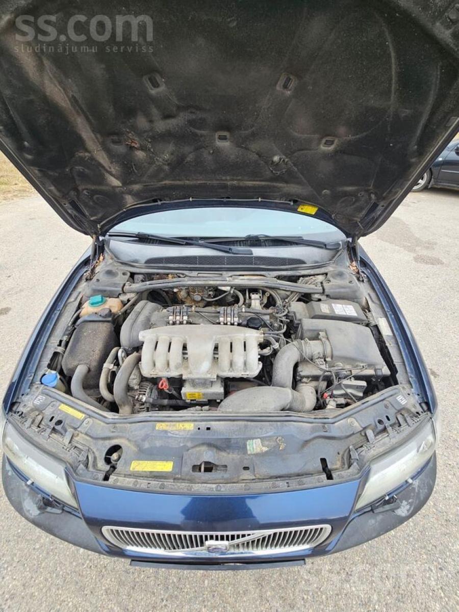 Blue Volvo S80 1999 in Riga, with an engine capacity of 3.00 L and mileage of 249 thousand km for 1100 €, photo 11 on AUTOMOTO.COM.LV