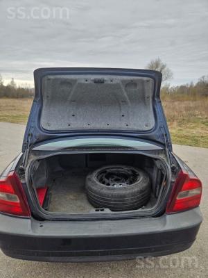 Blue Volvo S80 1999 in Riga, with an engine capacity of 3.00 L and mileage of 249 thousand km for 1100 €, photo 12 on AUTOMOTO.COM.LV
