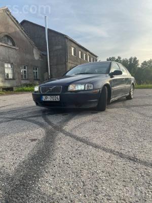 Blue Volvo S80 1999 in Cesis, with an engine capacity of 2.50 L and mileage of 490 thousand km for 1150 €, photo  on AUTOMOTO.COM.LV