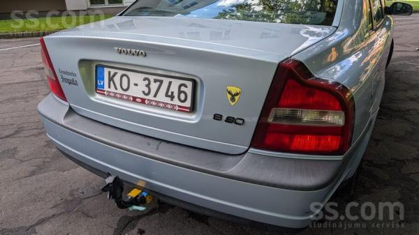 Volvo S80 1999 in Riga on AUTOMOTO.COM.LV Blue Volvo S80 1999 in Riga, with an engine capacity of 2.40 L and mileage of 205 thousand km for 1490 €, photo 8 on AUTOMOTO.COM.LV