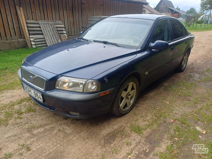 Синий Вольво С80 1999 в Вильнюс, объемом двигателя 2.50 л и пробегом 400 тыс. км за 350 €, фото 1 на AUTOMOTO.COM.LV