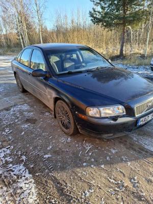 Blue Volvo S80 2000 in Siauliai, with an engine capacity of 2.78 L and mileage of 350 thousand km for 600 €, photo 12 on AUTOMOTO.COM.LV