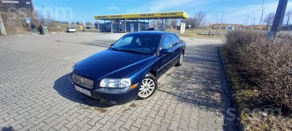 Zils Volvo S80 2000 Ventspils, ar dzinēja tilpumu 2.50 L un nobraukumu 308 tūkst. km par 1500 €, foto 1 vietnē AUTOMOTO.COM.LV