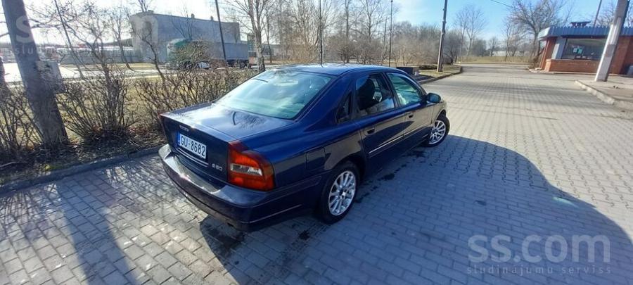 Zils Volvo S80 2000 Ventspils, ar dzinēja tilpumu 2.50 L un nobraukumu 308 tūkst. km par 1500 €, foto 3 vietnē AUTOMOTO.COM.LV