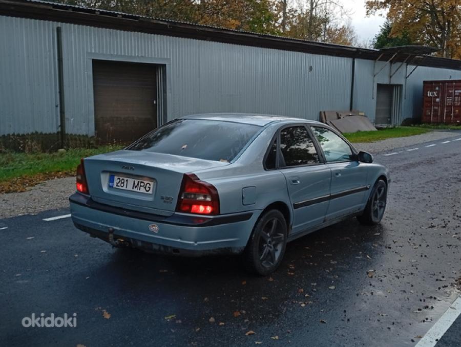 Blue Volvo S80 2000 in Rapla, with an engine capacity of 2.50 L and mileage of 636 thousand km for 1000 €, photo 5 on AUTOMOTO.COM.LV