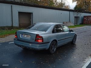Blue Volvo S80 2000 in Rapla, with an engine capacity of 2.50 L and mileage of 636 thousand km for 1000 €, photo 17 on AUTOMOTO.COM.LV