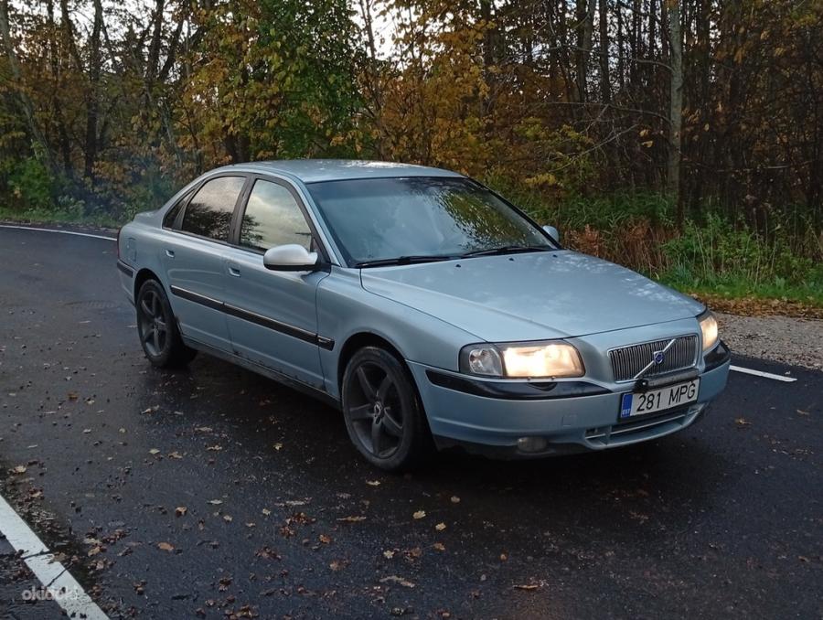 Blue Volvo S80 2000 in Rapla, with an engine capacity of 2.50 L and mileage of 636 thousand km for 1000 €, photo 18 on AUTOMOTO.COM.LV