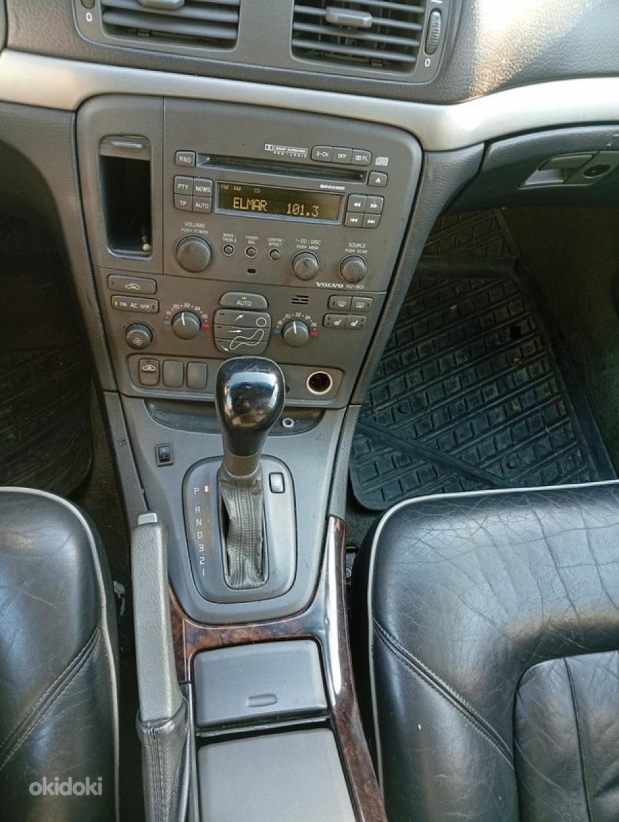 Blue Volvo S80 2000 in Rapla, with an engine capacity of 2.50 L and mileage of 636 thousand km for 1000 €, photo 25 on AUTOMOTO.COM.LV