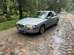 Blue Volvo S80 2000 in Saldus, with an engine capacity of 2.50 L and mileage of 352 thousand km for 950 €, photo  on AUTOMOTO.COM.LV