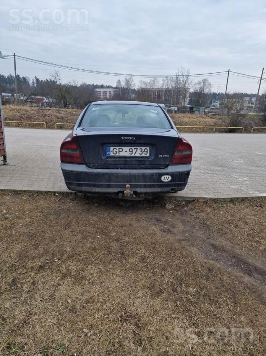 Zils Volvo S80 2001 Jelgava, ar dzinēja tilpumu 2.50 L un nobraukumu 517 tūkst. km par 900 €, foto 2 vietnē AUTOMOTO.COM.LV