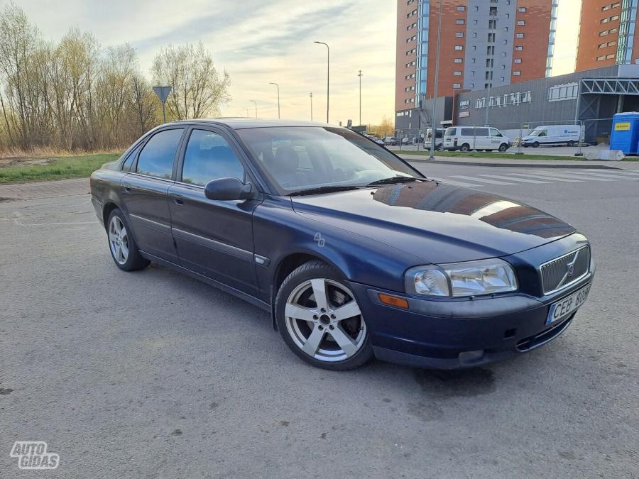 Blue Volvo S80 2001 in Klaipeda, with an engine capacity of 2.90 L and mileage of 253 thousand km for 800 €, photo 3 on AUTOMOTO.COM.LV