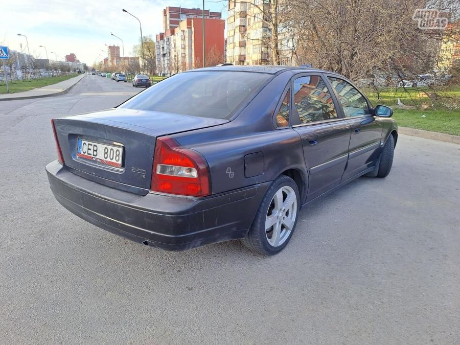 Blue Volvo S80 2001 in Klaipeda, with an engine capacity of 2.90 L and mileage of 253 thousand km for 800 €, photo 4 on AUTOMOTO.COM.LV