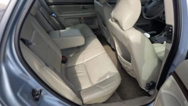 Zils Volvo S80 2001 Jelgava, ar dzinēja tilpumu 2.90 L un nobraukumu 260 tūkst. km par 1490 €, foto 7 vietnē AUTOMOTO.COM.LV